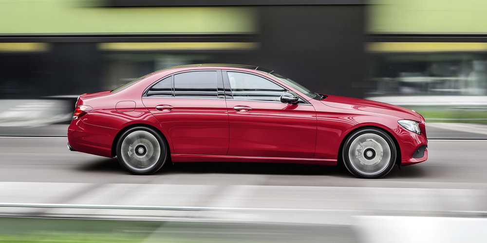 Mercedes Classe E W213: un air de famille – Asphalte.ch