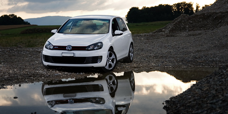 Essai VW Golf GTI VI On prend les mêmes et on recommence... – Asphalte.ch
