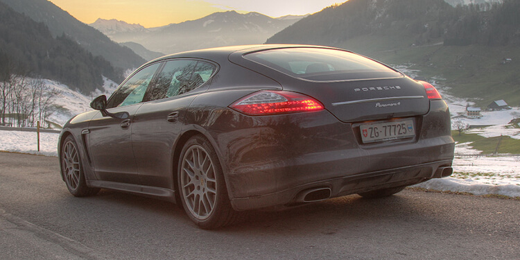 Essai Porsche Panamera 4 : grand châssis cherche moteur – Asphalte.ch