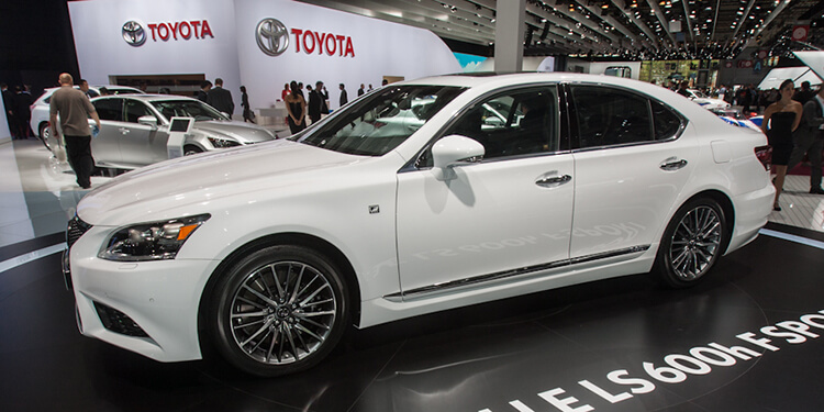 Paris 2012 : Lexus LS 600h F-Sport – Asphalte.ch